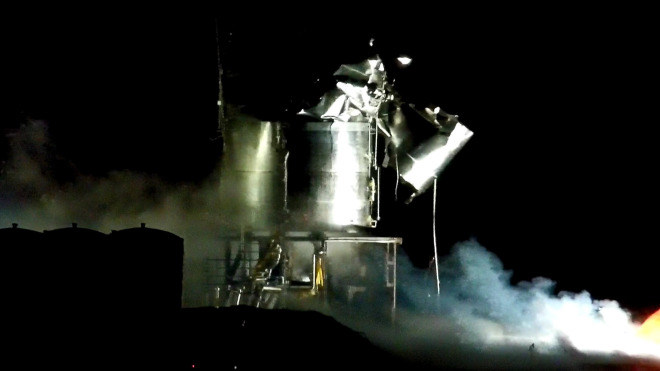 Musk erklärt, warum der neue Starship-Prototyp spektakulär scheitert