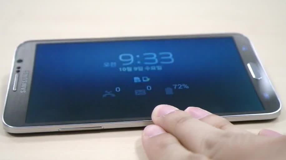 Samsung Galaxy Round: Erstes Smartphone mit flexiblem Display