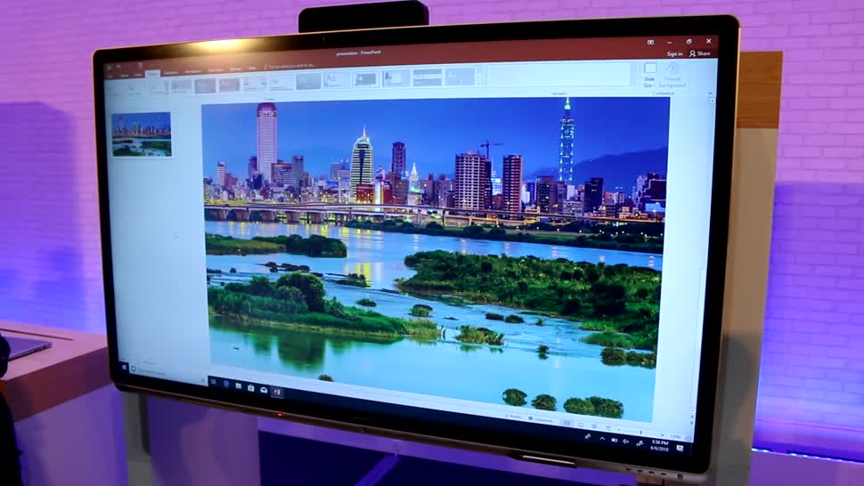 Sharp Collaborative Display: So soll die Zukunft der Arbeit aussehen